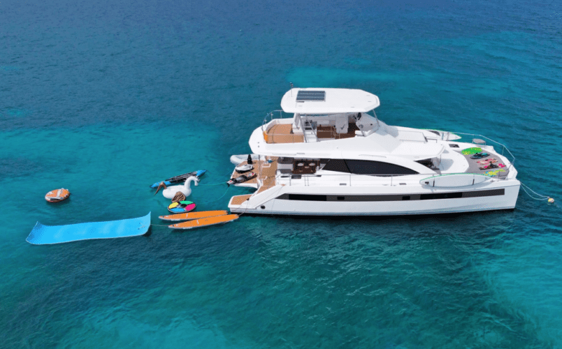 Discover SXM on a Boat Charter - Ask your concierge